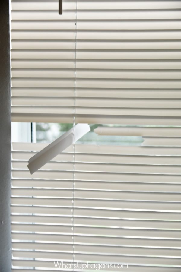 The Ridiculously Easy Way to Fix Broken Mini Blinds