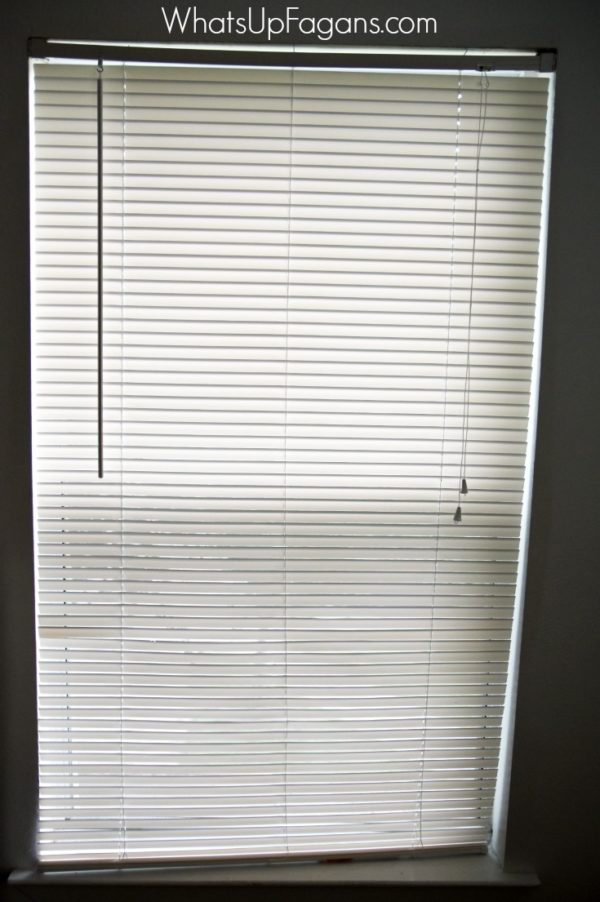 The Ridiculously Easy Way to Fix Broken Mini Blinds