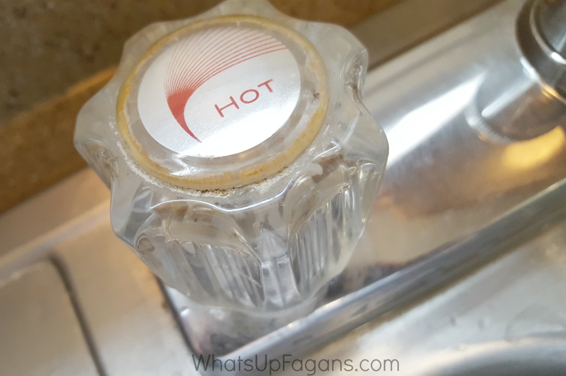 How to Deep Clean Your Faucet Sink Handles
